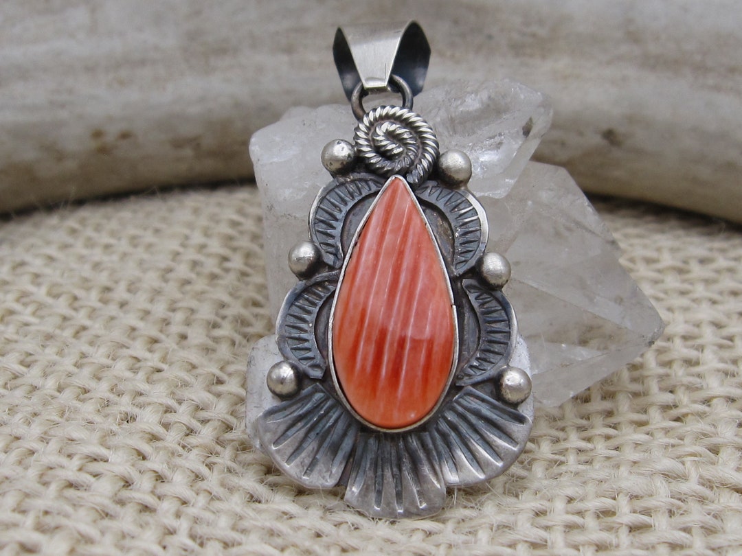 Orange Spiny Oyster Pendant Authentic Native American Orange Spiny ...