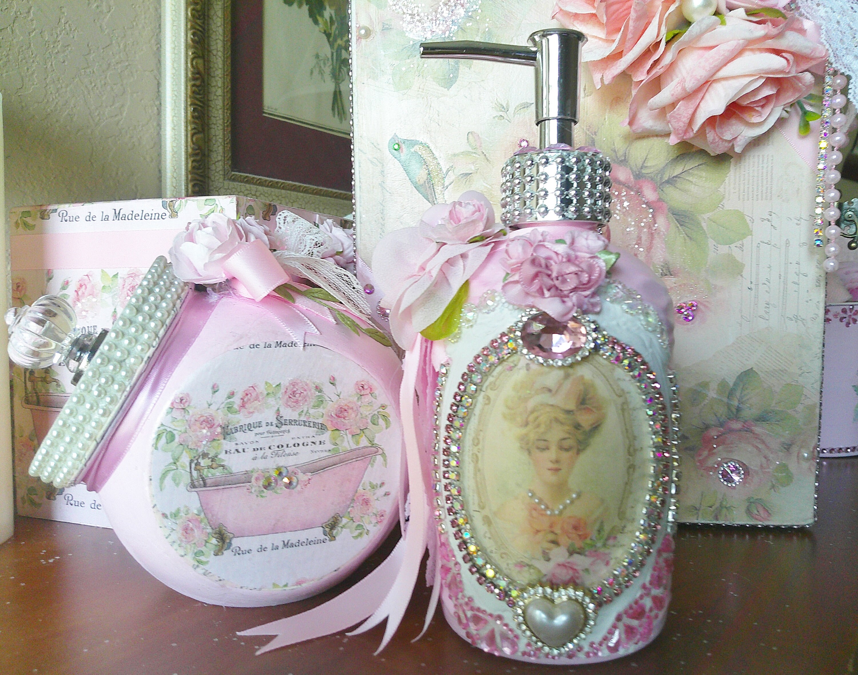 Shabby Chic Victorian Lotion/soap Dispenserpink W/victorian Inspired ...
