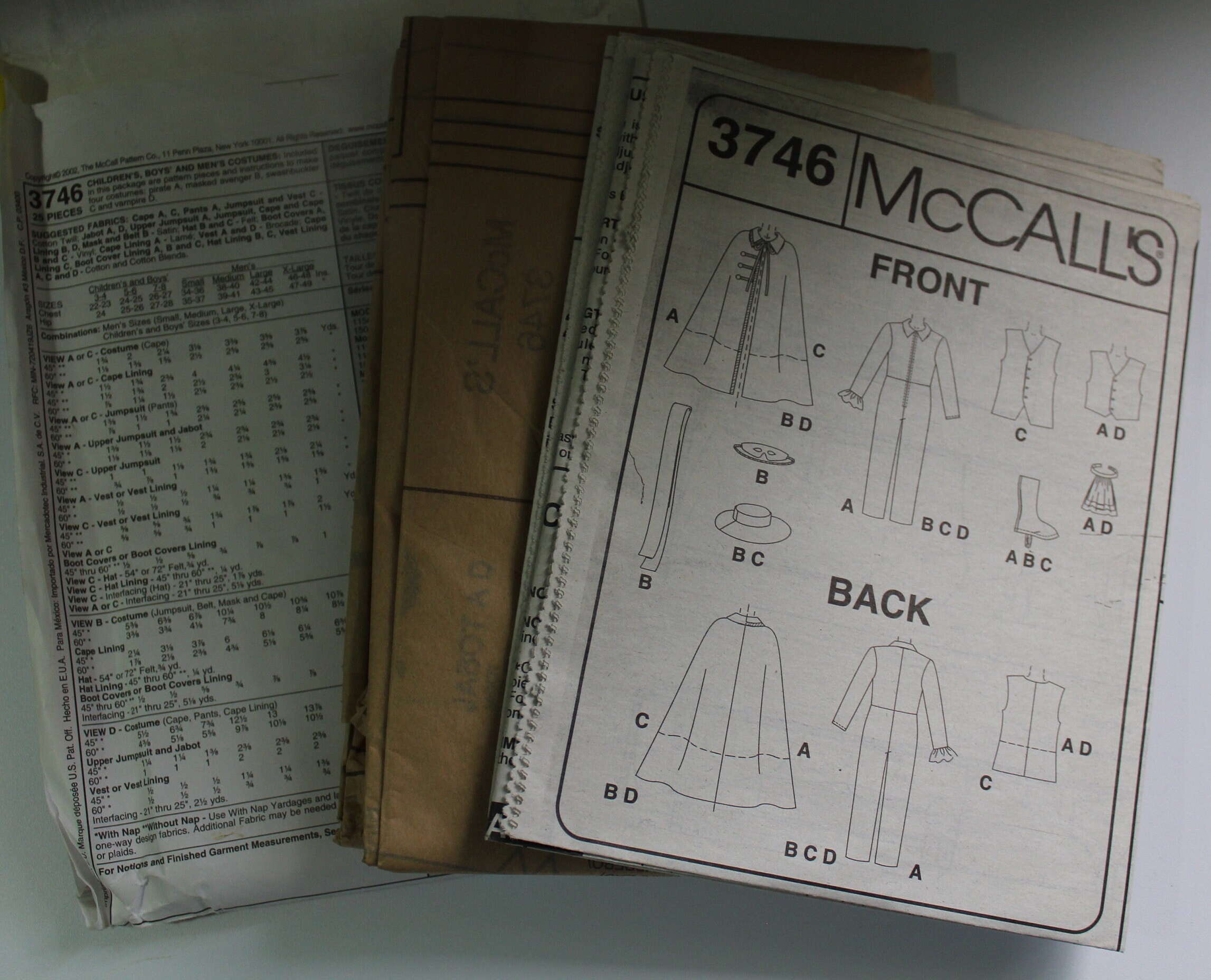 Mccall's 3746 Men's Zorro (masked Avenger) Vampire Pirate Swashbuckler ...