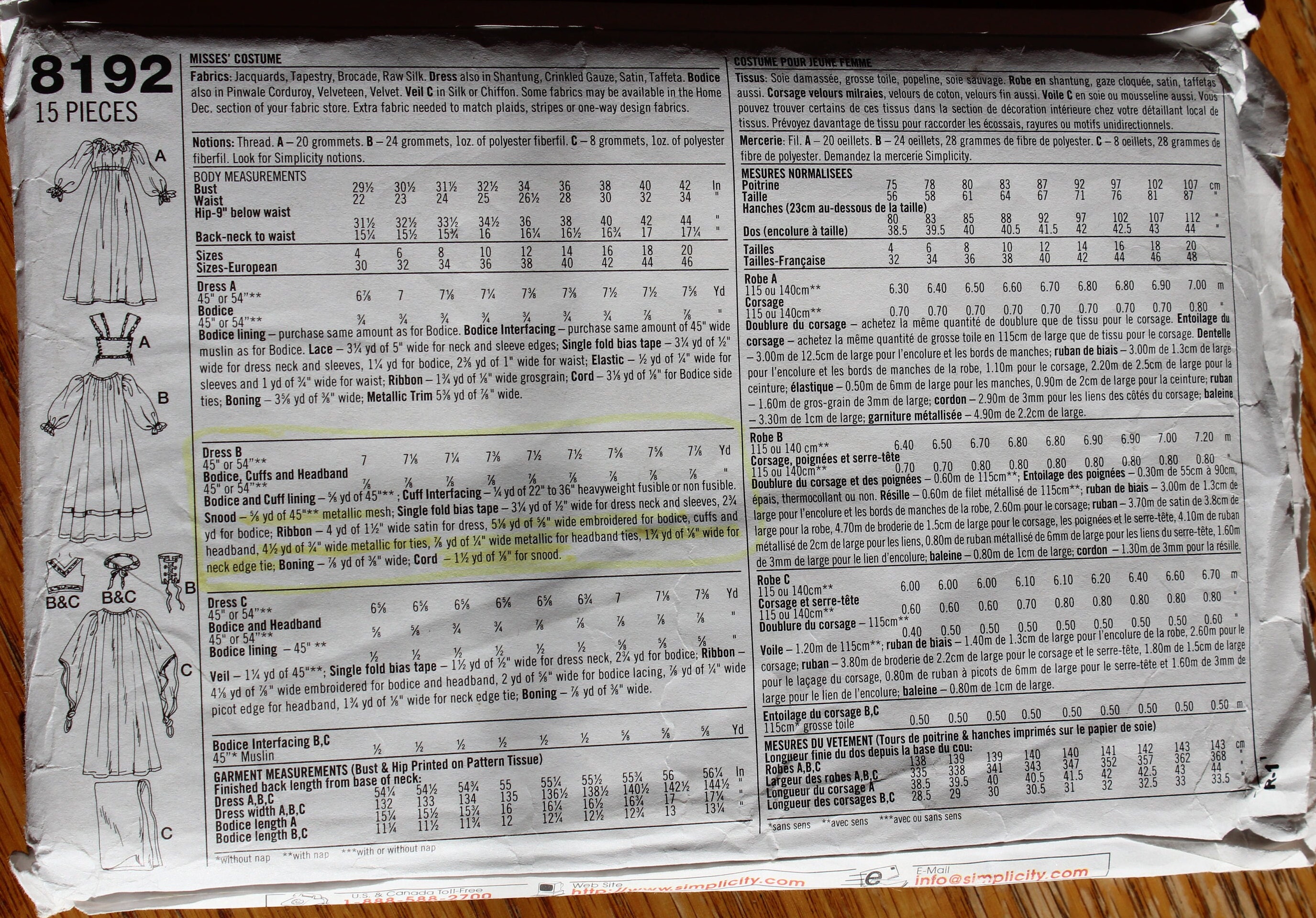 Simplicity 8192 Misses Medieval Gown With Bodice, Gauntlets, Headpiece ...