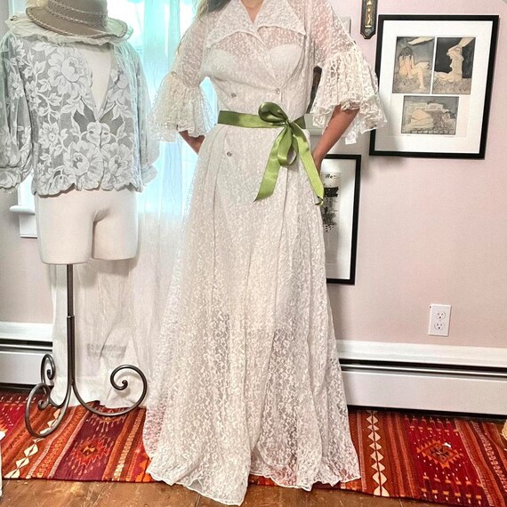 Vintage Lace Dressing Gown - Bridal Boudoir Robe - Gem