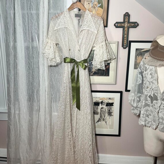 Vintage Lace Dressing Gown - Bridal Boudoir Robe - Gem