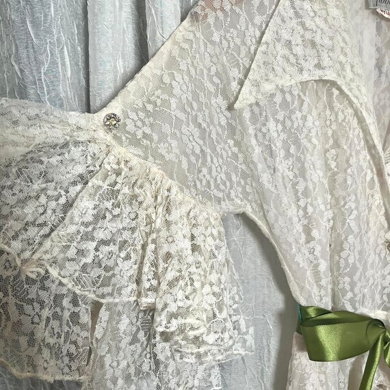 Vintage Lace Dressing Gown - Bridal Boudoir Robe - Gem