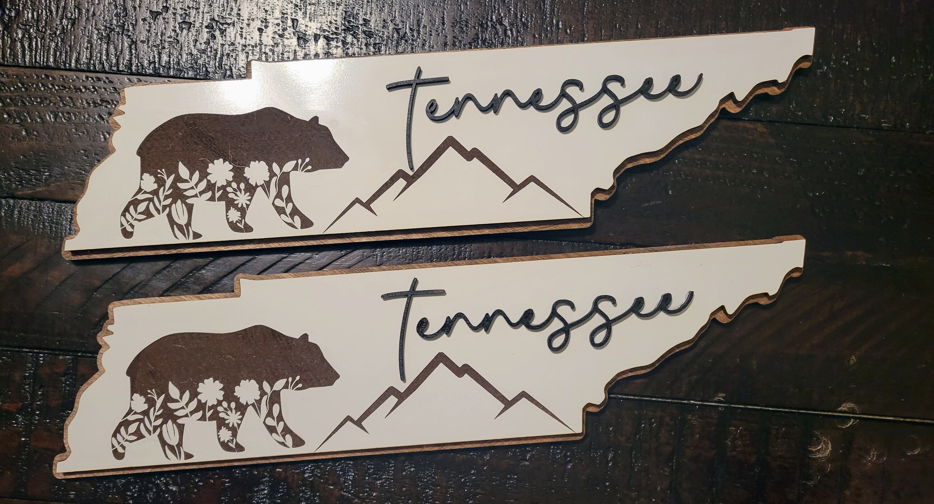 TENNESSEE Wood Wall Sign: Floral Bear Map of Tennessee | State Art ...