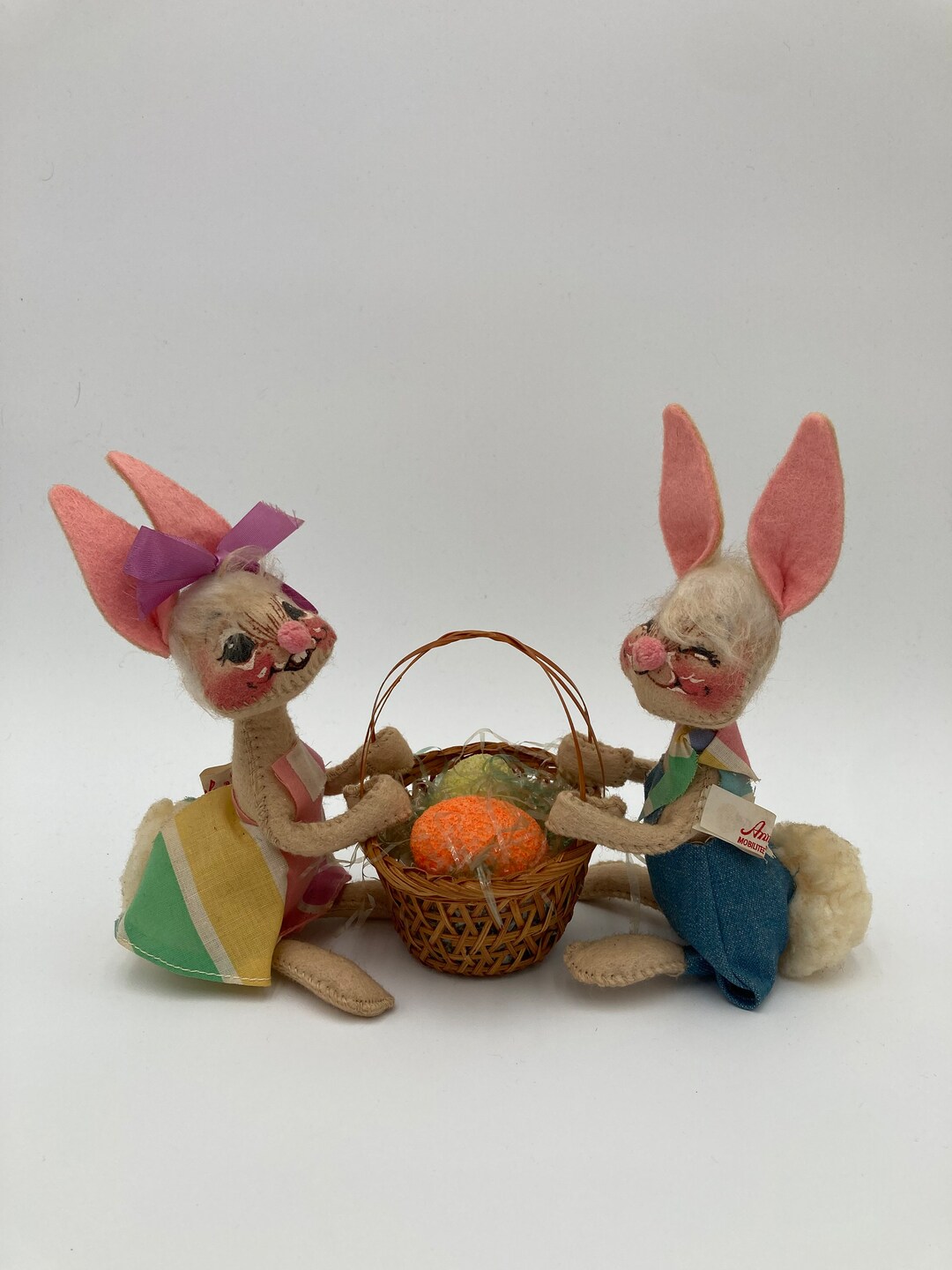 Annalee Easter Bunny Rabbit Couple Dolls Holding Basket W Eggs ...