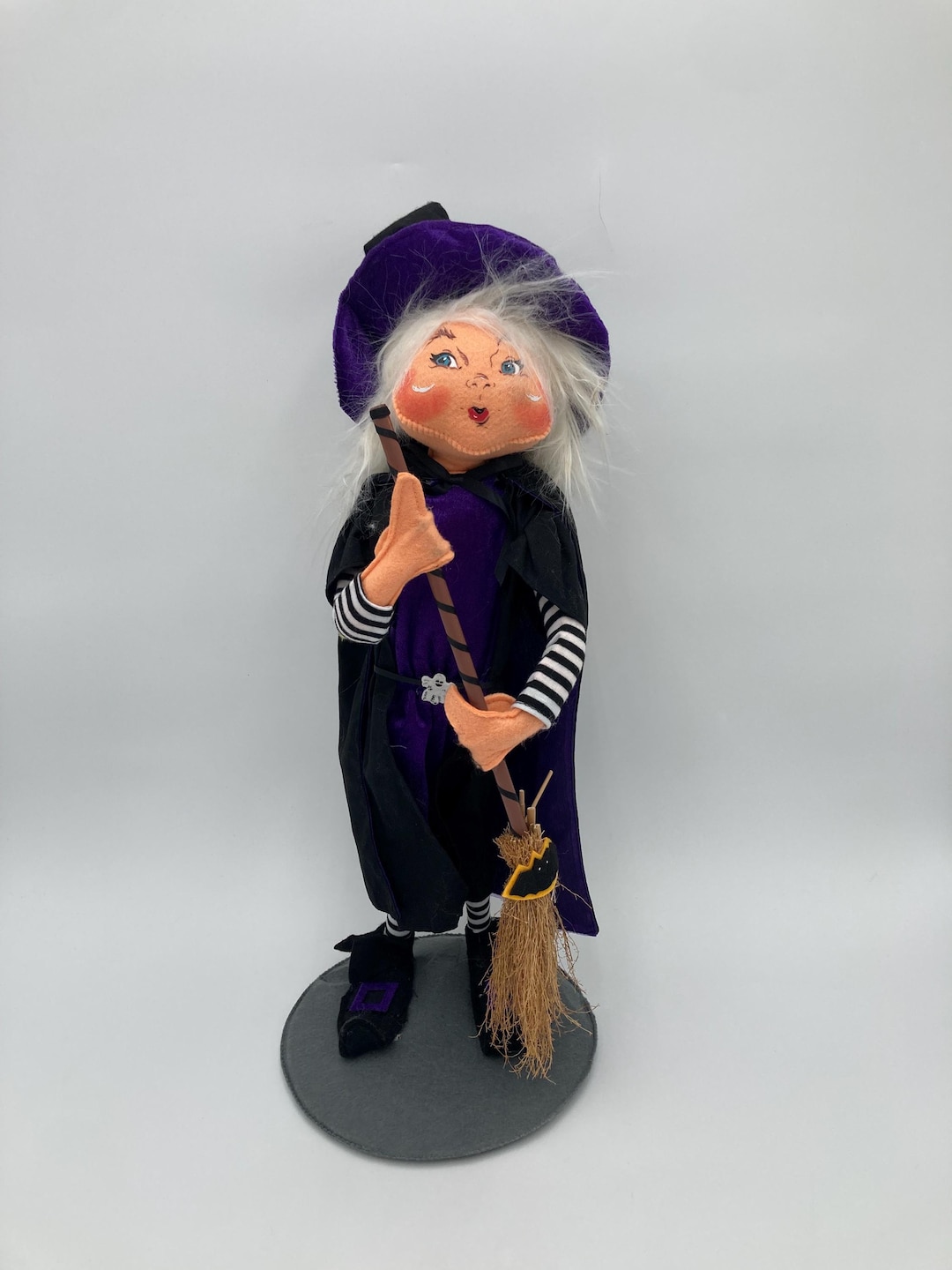 Annalee Good Witch Doll W/ Broom Halloween Witch Doll Mobiltree 18 ...