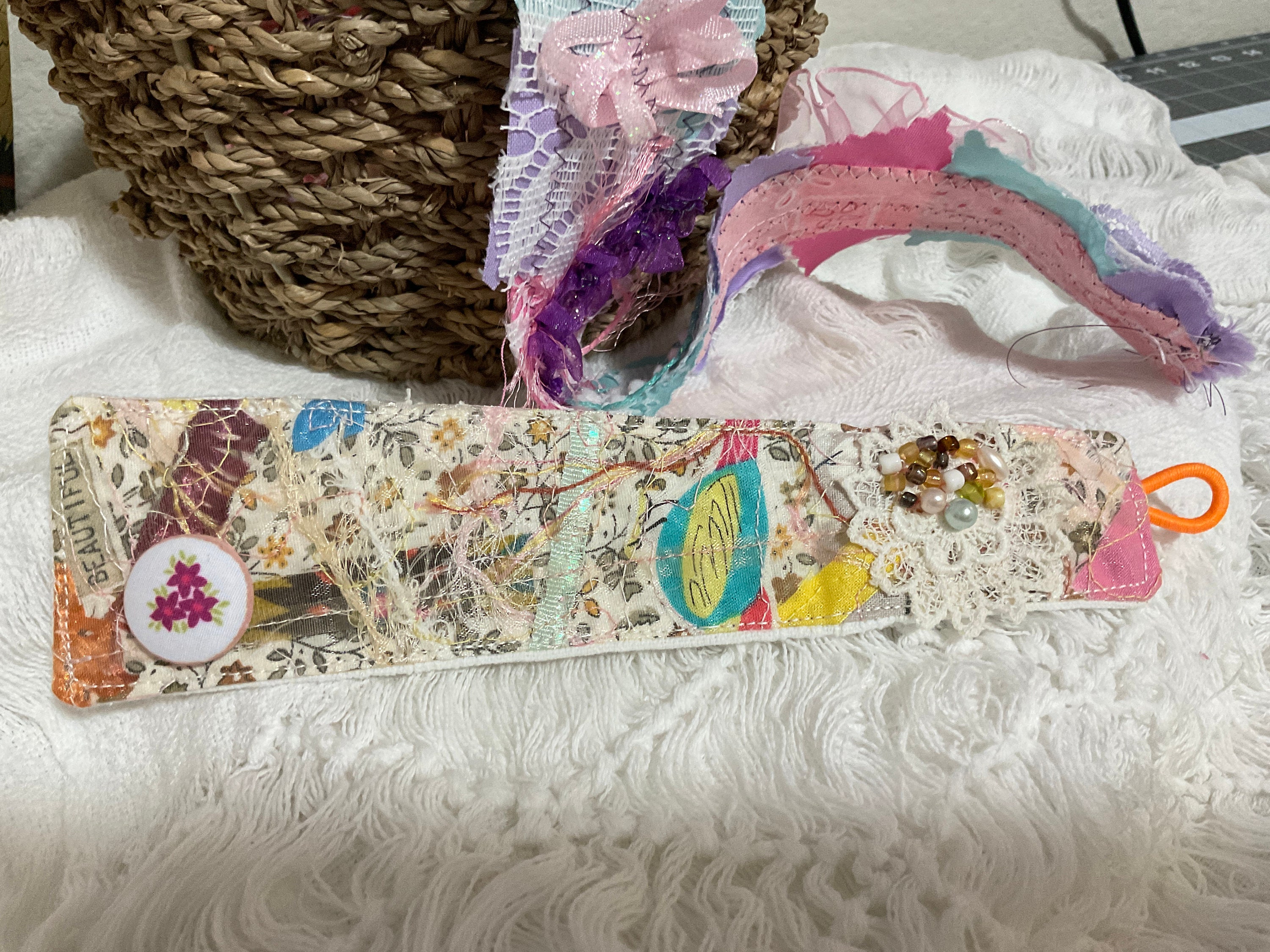 Shabby Chic Cuffs, Bracelets, Chic, Embroidery, Buttoned Cuff, Lace ...