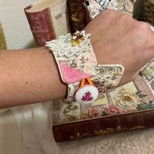 Shabby Chic Cuffs, Bracelets, Chic, Embroidery, Buttoned Cuff, Lace ...