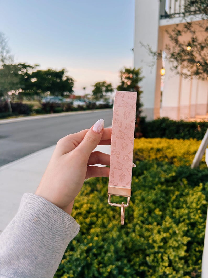 Butterfly Kisses Wristlet | Butterfly Keychain for Women Gifts for ...