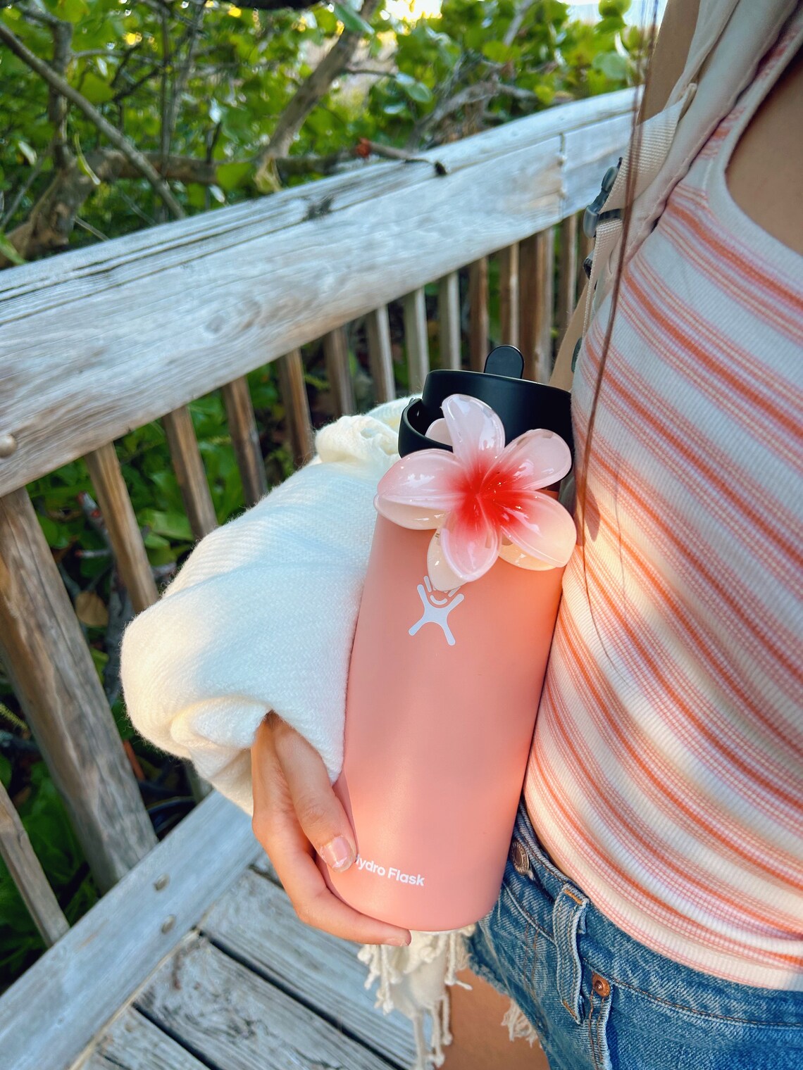 Flowers in Her Hair - Pink || Claw Clip Hair Accessories Floral Pink ...