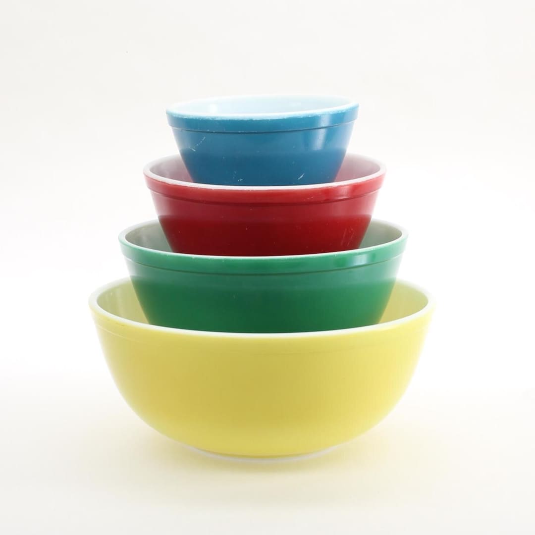 VINTAGE Pyrex Mixing Bowls. 4-piece Set. - Etsy