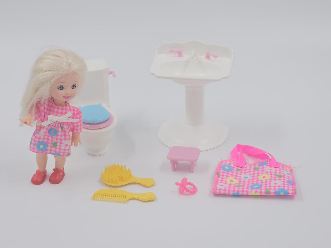 1996 Potty Training Kelly Doll Playset Mattel Barbie Kelly Little ...
