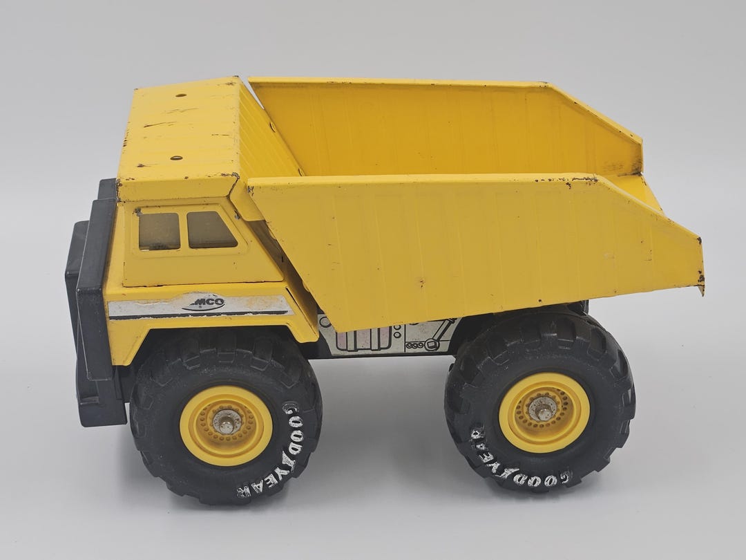 Vintage 1986 Remco Caterpillar Tractor CAT Dump Truck Metal Body Toy ...