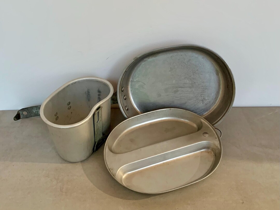 WWII Mess Kit & Canteen Cup US 1945 ARMY Military Memorabilia Camping ...