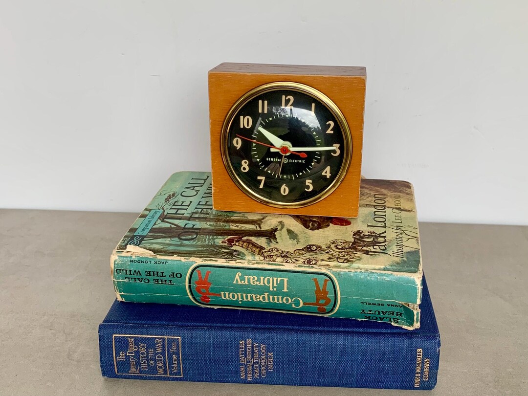 General Electric 1950s Antique Clock Glow in the Dark Alarm Works Wood ...