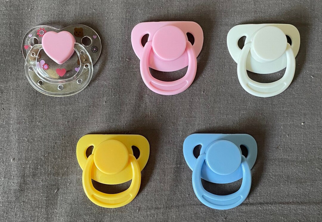 Magnetic Dummy/pacifier for Reborn Dolls in 5 Colours + FREE Magnet ...