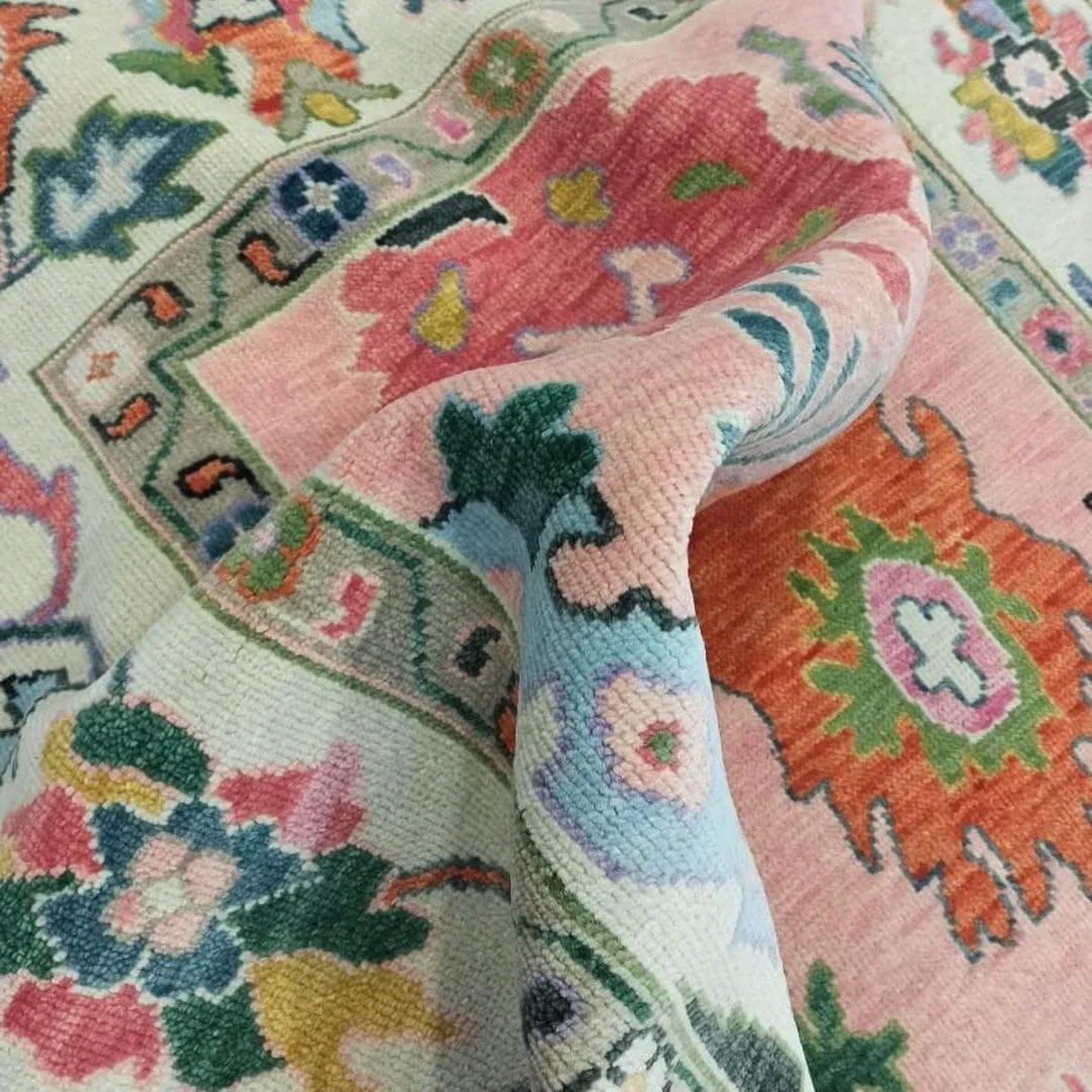 Hand Knotted Pink and Green Oushak Rug, Traditional Handmade Oriental ...