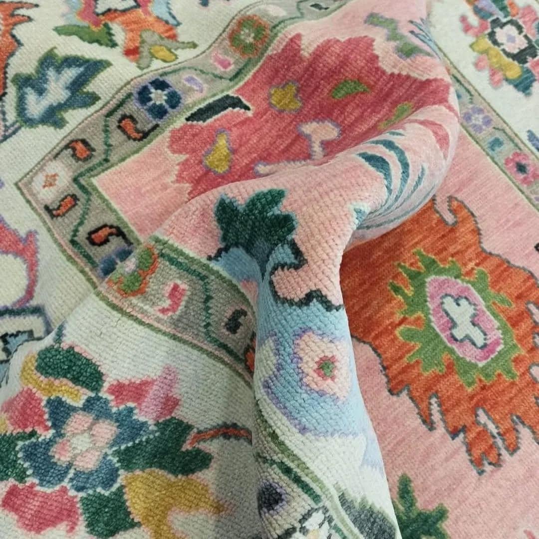 Hand Knotted Pink and Green Oushak Rug, Traditional Handmade Oriental ...