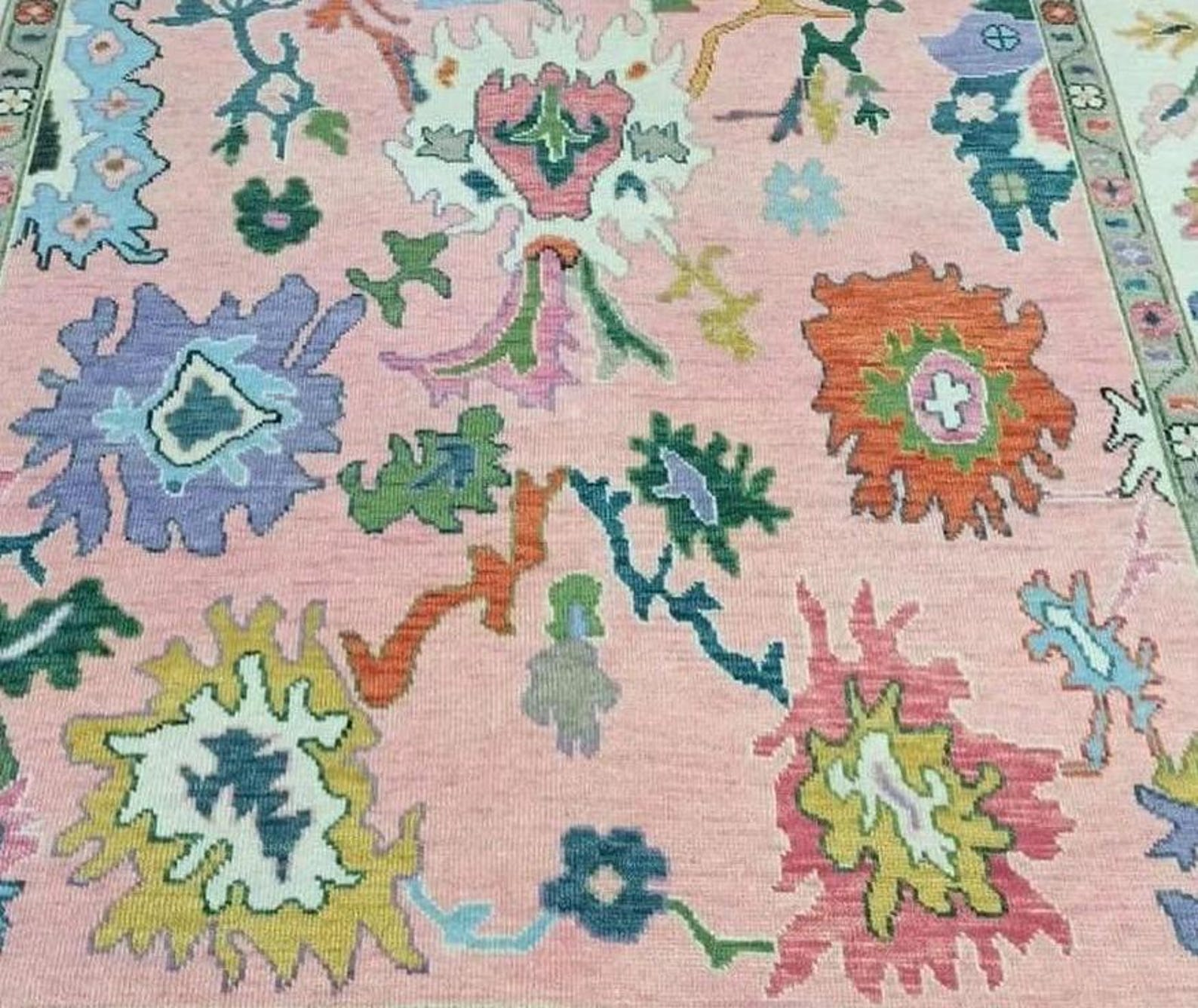 Hand Knotted Pink and Green Oushak Rug, Traditional Handmade Oriental ...