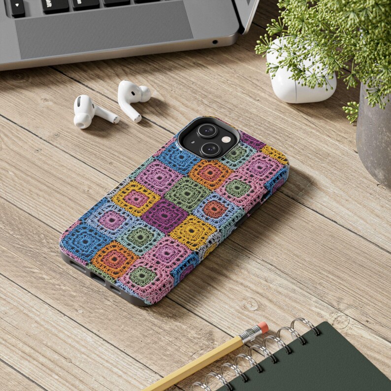Granny Crochet Pattern Tough Hard Phone Case Cover iPhone 16 15 14 13 ...