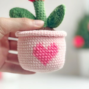 Heart Plant Crochet Pattern: Valentine's Day Amigurumi (PDF Pattern) - Etsy
