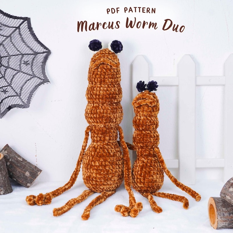 Mini Worm Sticker - Etsy