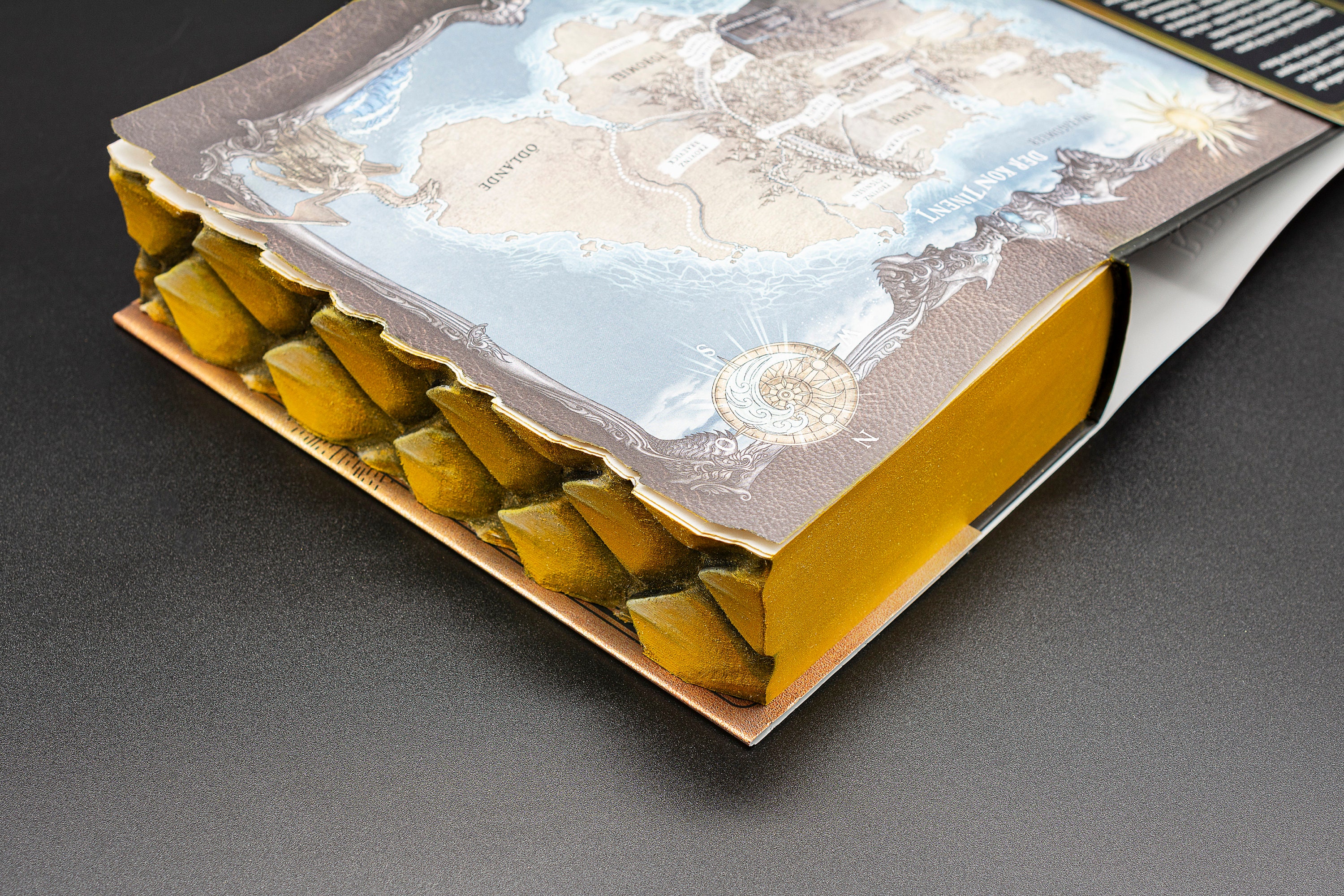 FOURTH WING 2.0 Flame Kissed 3D Edges With Painting Andarna, Fore-edge ...