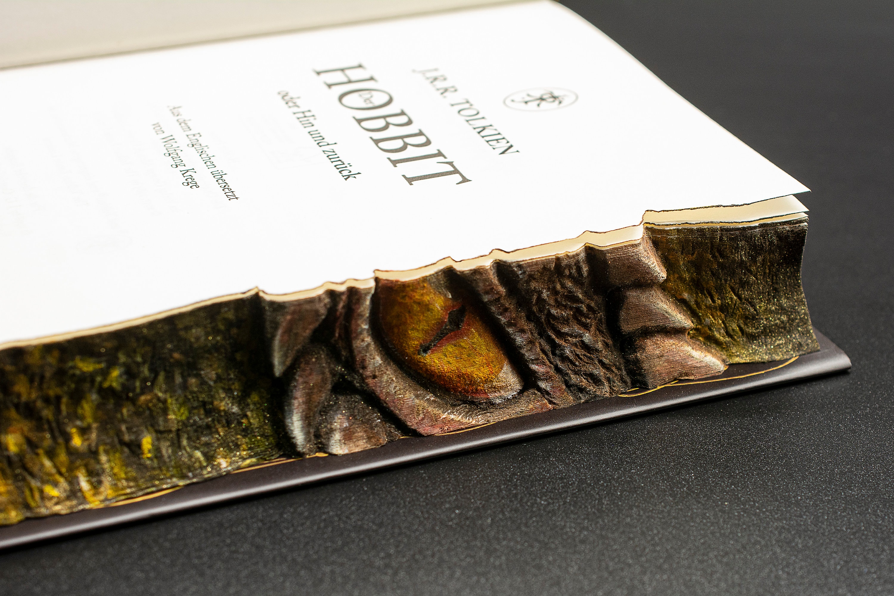 The Hobbit J. R. R. Tolkien 3D Edges With Painting Smaug, Fore-edge Art ...