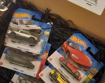 Hot Wheels Mystery Box 5, 10, or 20 Cars Chosen by Collectors-may ...