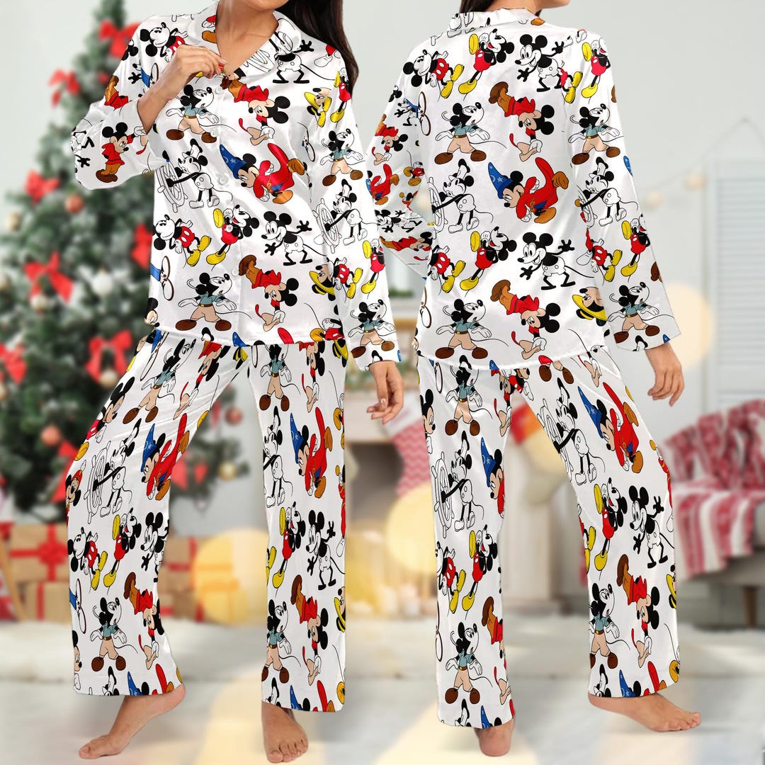 Mickey Mouse Fantasy Pajamas, Mickey Mouse T-shirt, Animated Mouse ...