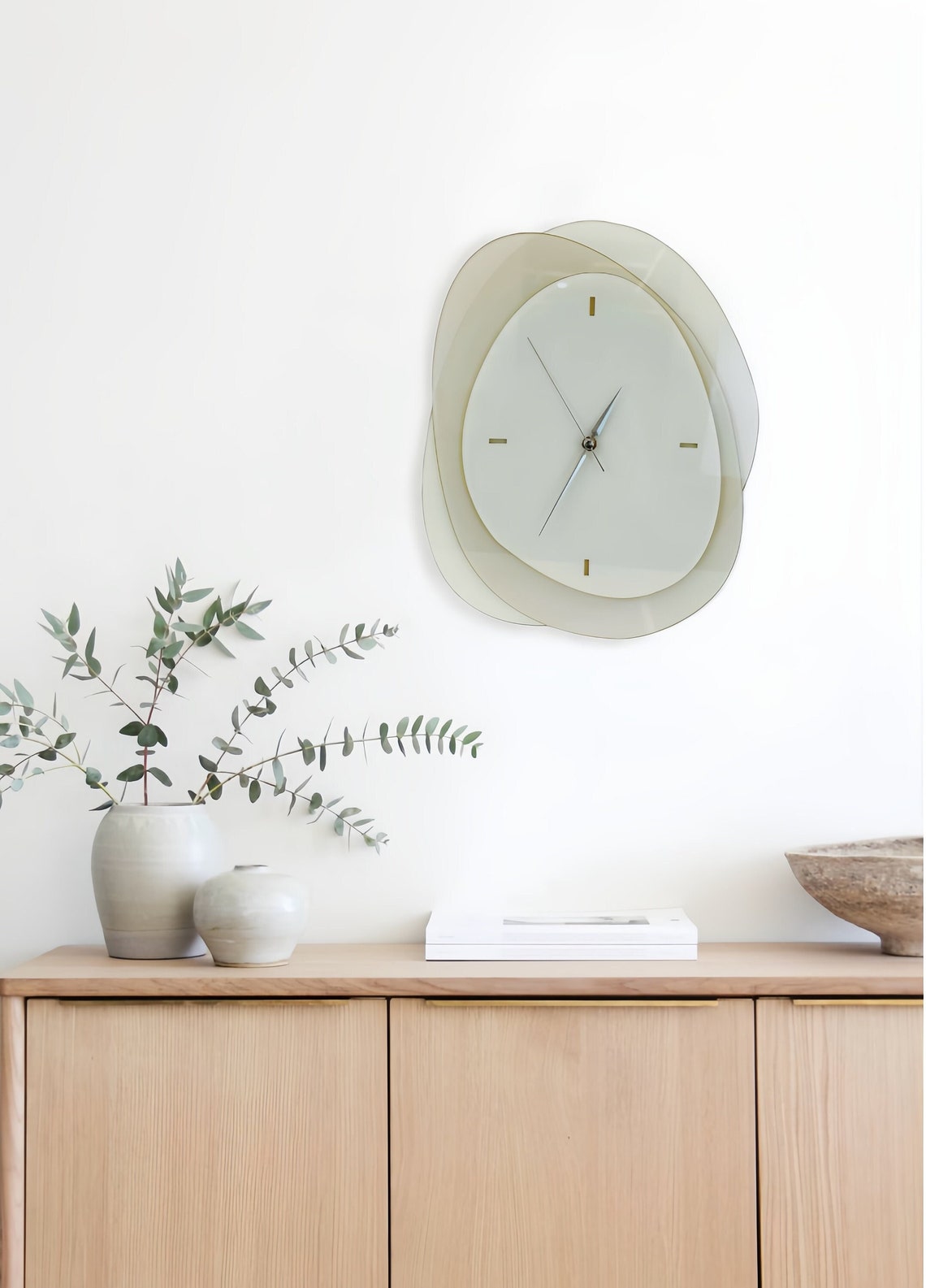 Modern Handmade Acrylic Wall Clock Elegant Home Decor, Minimalist Wall ...