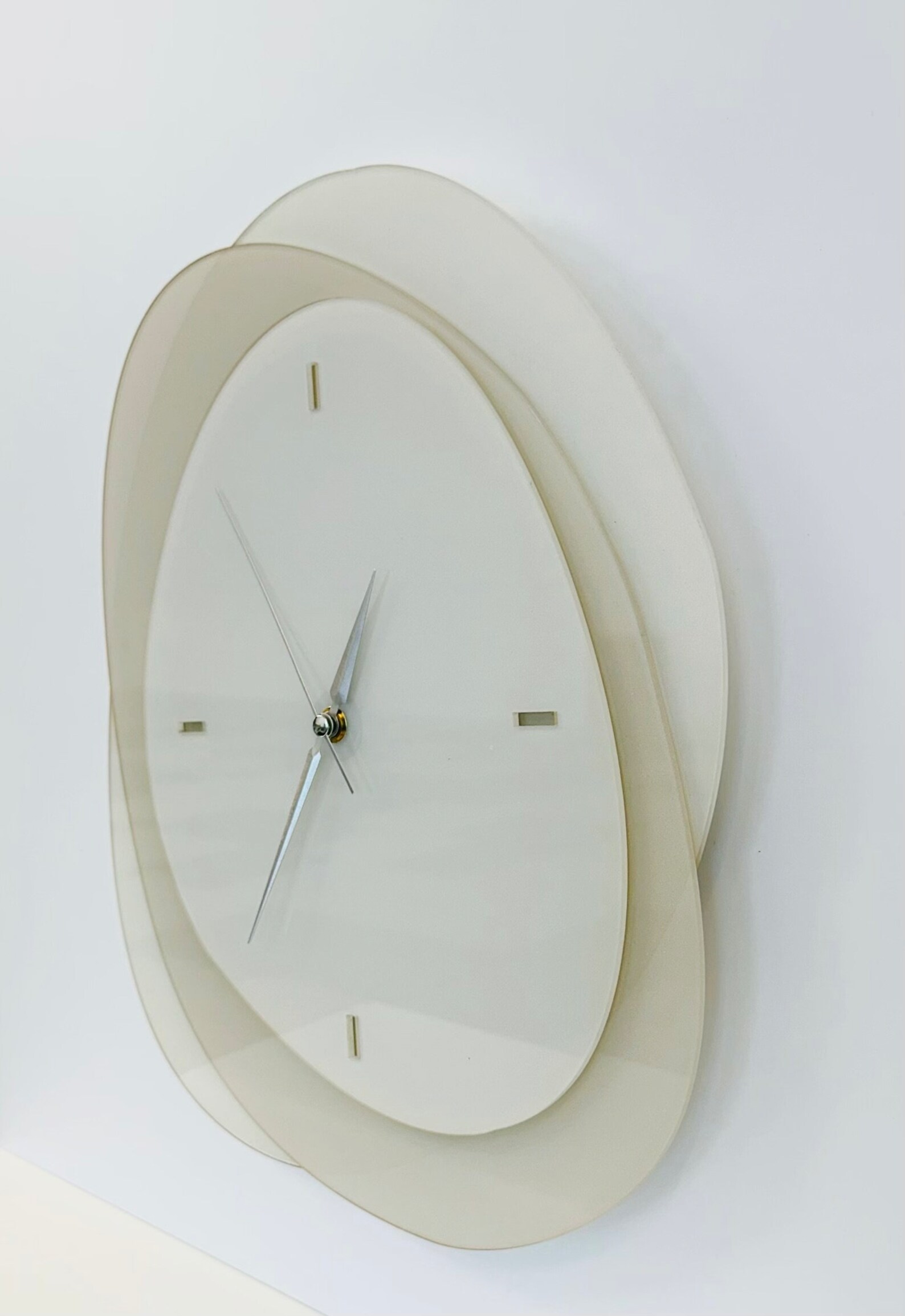 Modern Handmade Acrylic Wall Clock Elegant Home Decor, Minimalist Wall ...