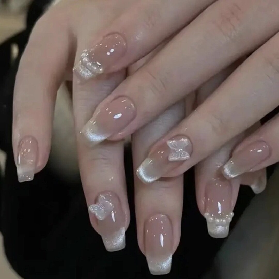 Shimmering Cat-eye Tip Nails With 3D Butterfly/coffin Fake Nails With ...