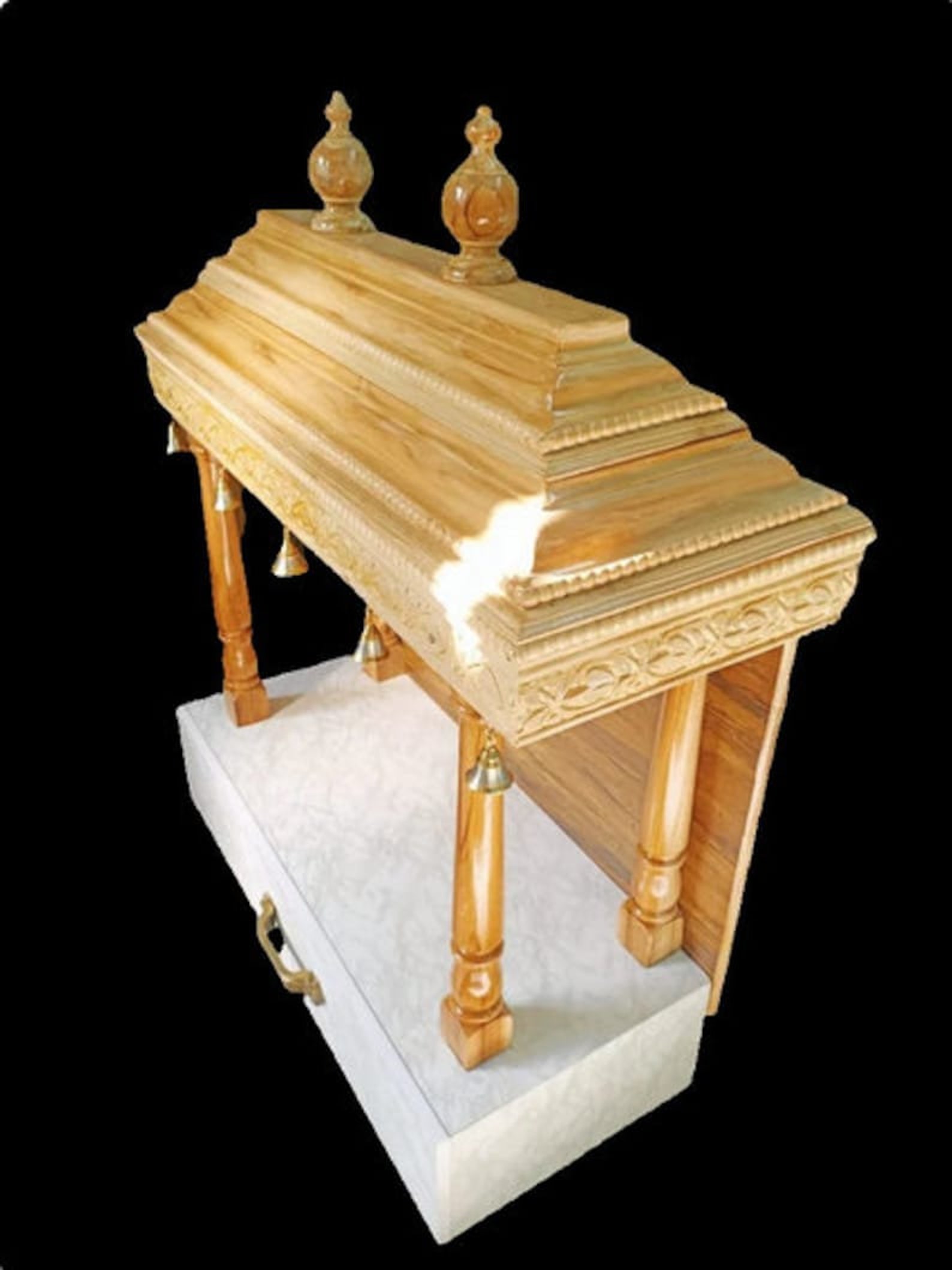Beautiful Wooden Temple Rose Wood Polished Pooja Mandir,pooja Manda ...