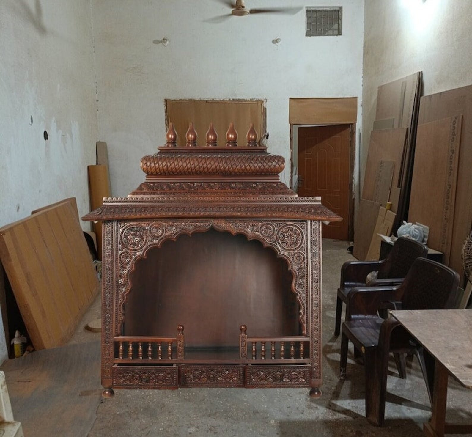 Traditional Wooden Temple Rose Wood Polished Pooja Mandir,pooja Manda ...