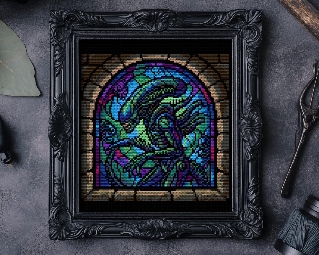 Alien Stained Glass Cross Stitch Pattern Xenomorph Gift for Sci-fi ...