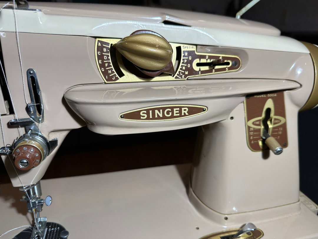 Singer 500 A rocketeer Sewing Machine with Rose Gold Accented Case ...