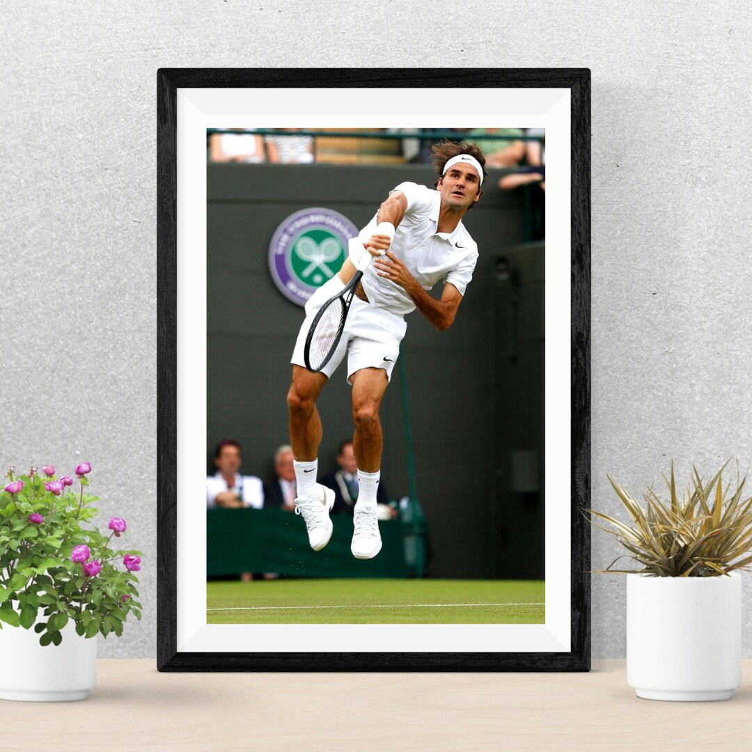 ROGER FEDERER POSTER | Wimbledon Walkpaper | Roger Federer at Wimbledon ...