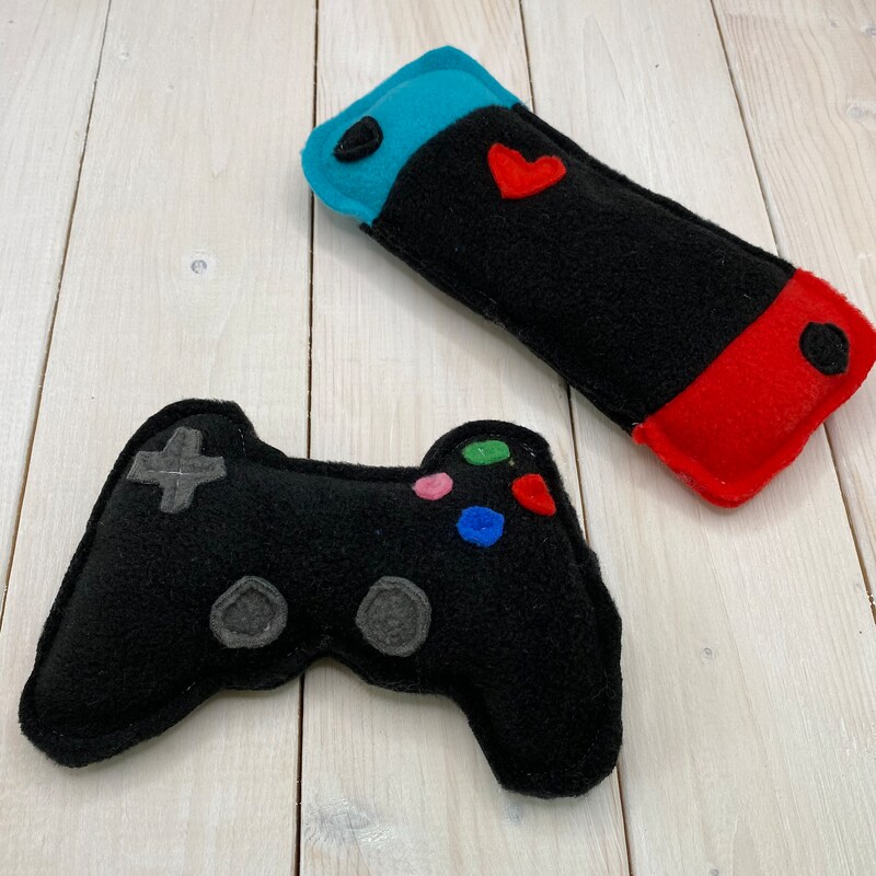 Controller Necklace - Etsy