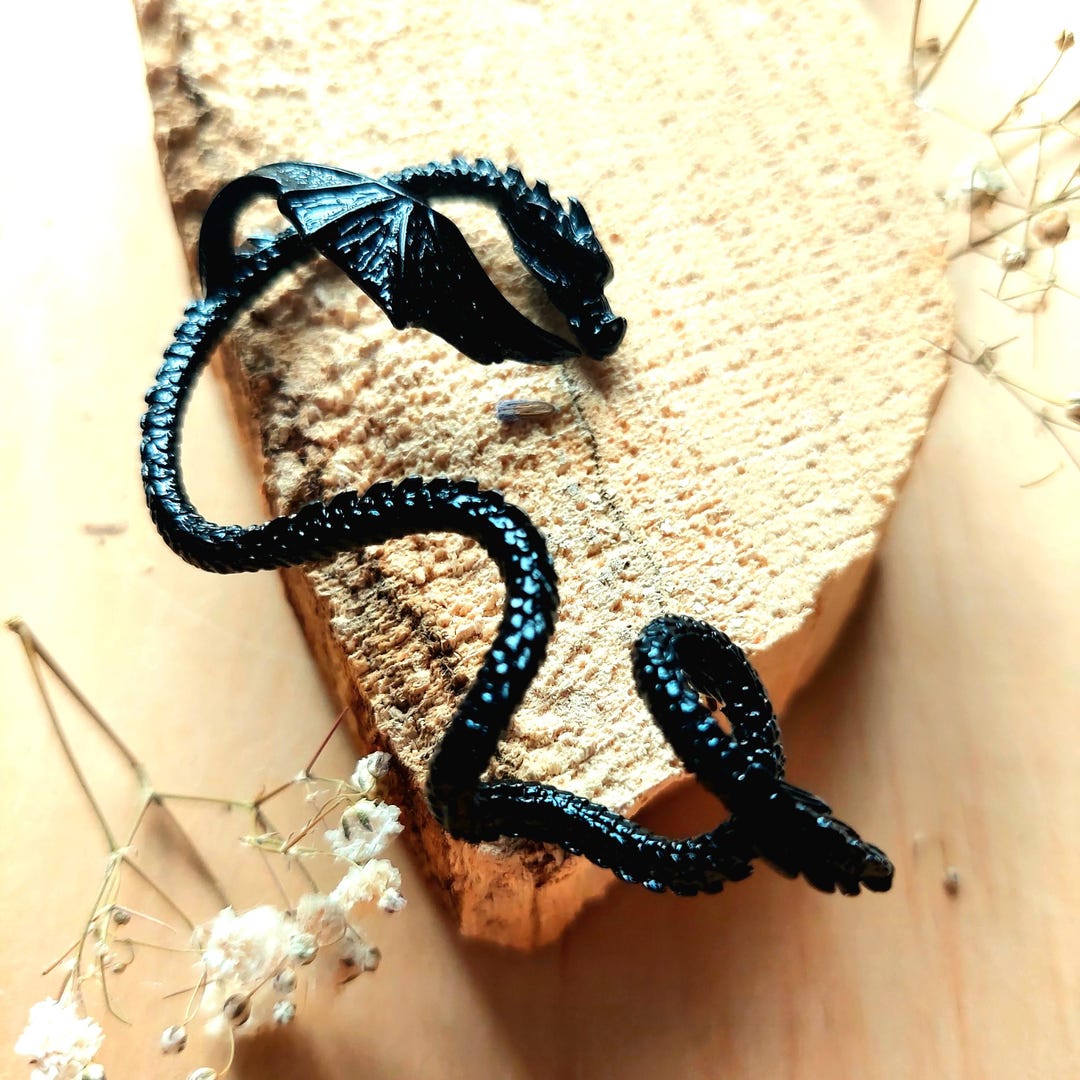 Dragon Cuff Earring – Gothic Fantasy Dragon Jewlery in Black, Silver ...