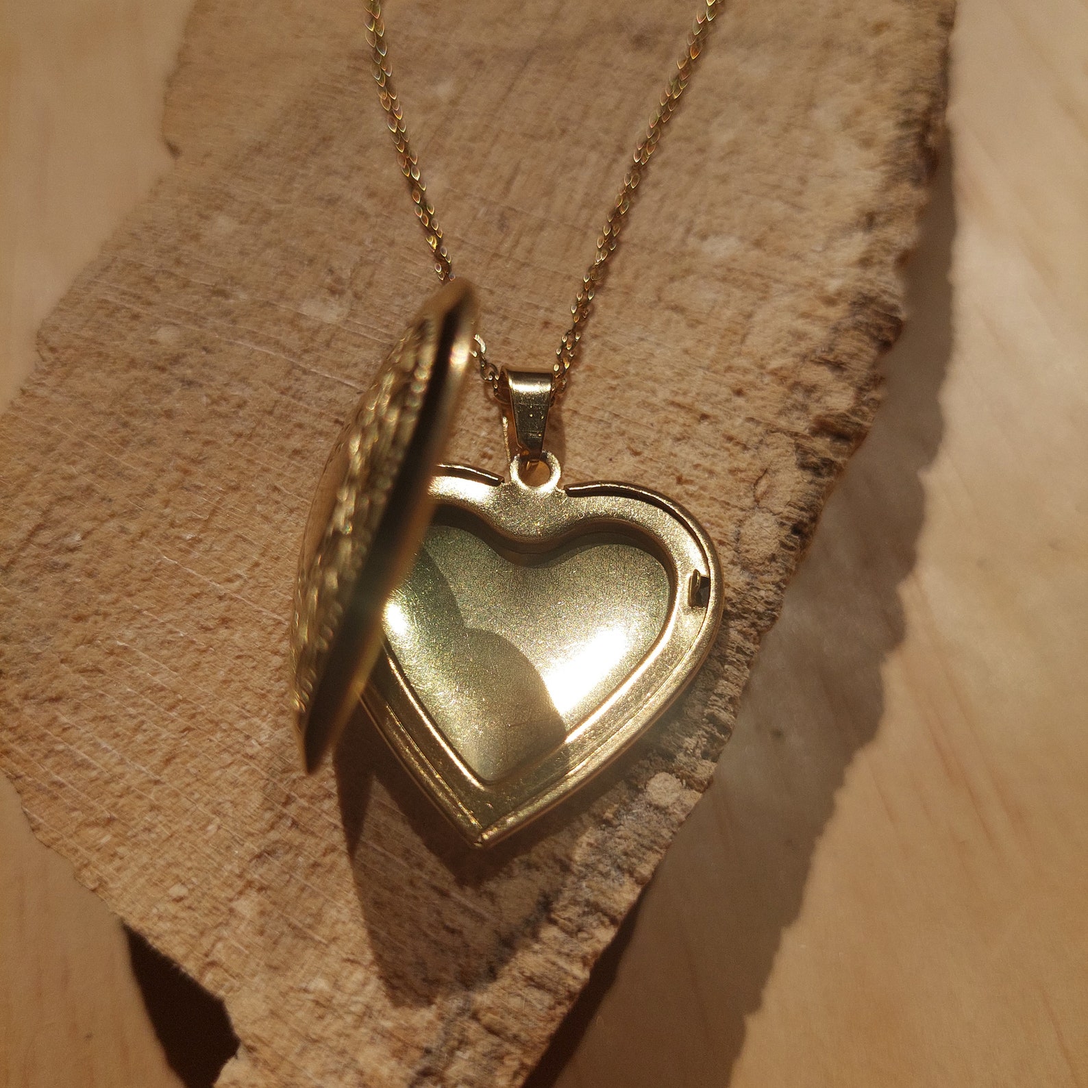 Heart Photo Frame Pendant, Engraved Heart Chain and Locket, Stainless ...