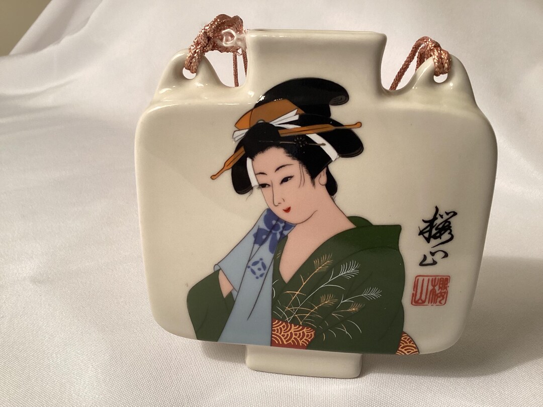 Japanese Sake Hip Flask, Wall Vase With Geisha - Etsy