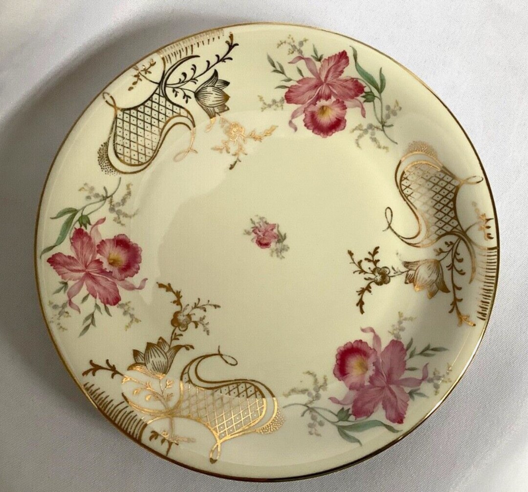 Johann Seltmann Vohenstrauss Bavaria Decorative Plate With Pink and ...