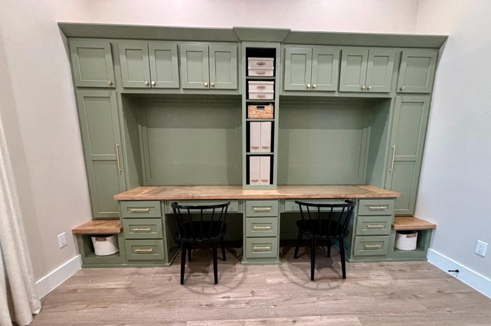 Custom Built-in Desk & Storage Wall | Home Office, Homework or Craft ...