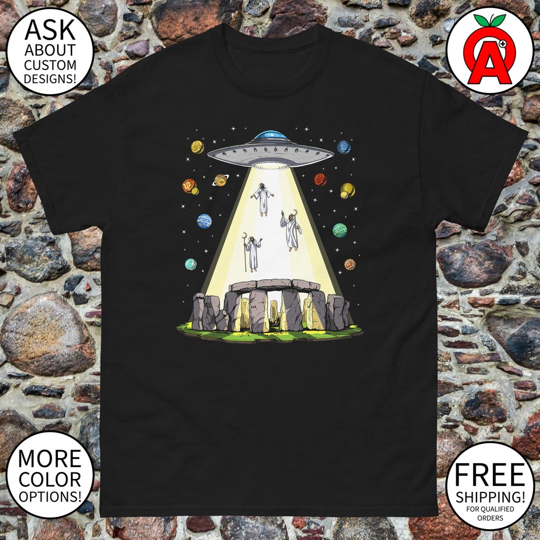 Stonehenge Builders Tee, Alien Astronaut Art, UFO History Design, Space ...