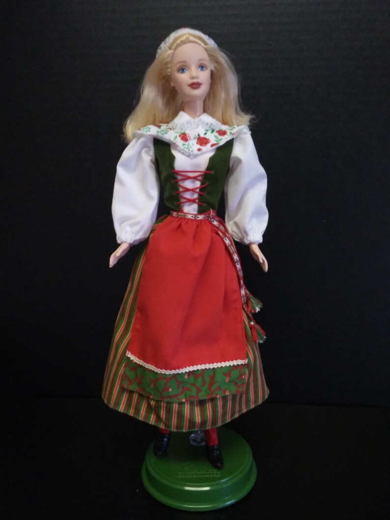 2000 Dolls of the World Swedish Barbie Unboxed - Etsy
