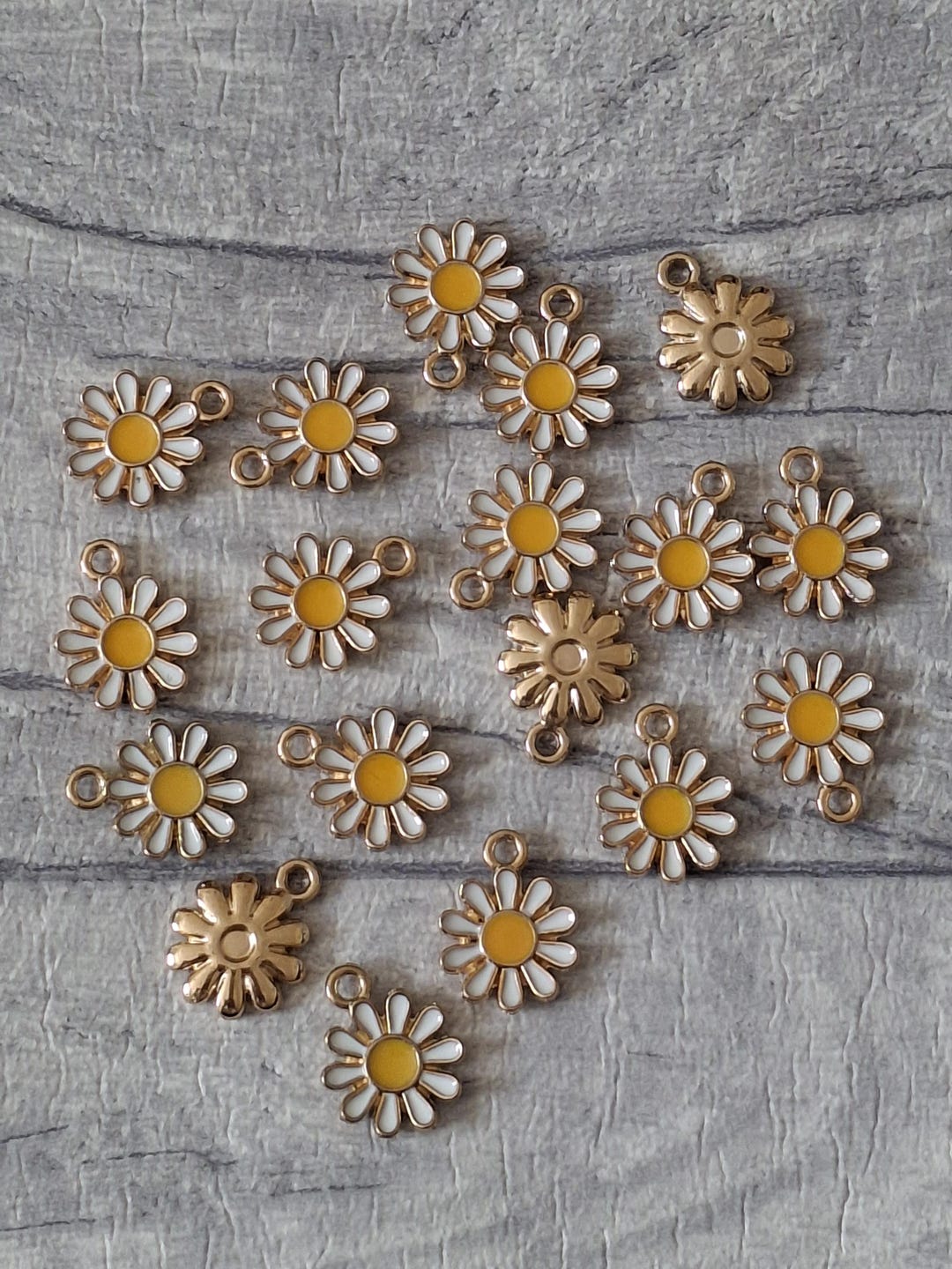 Daisy Enamel Charms X 6, With Golden Plated Alloy, Flower Charms ...