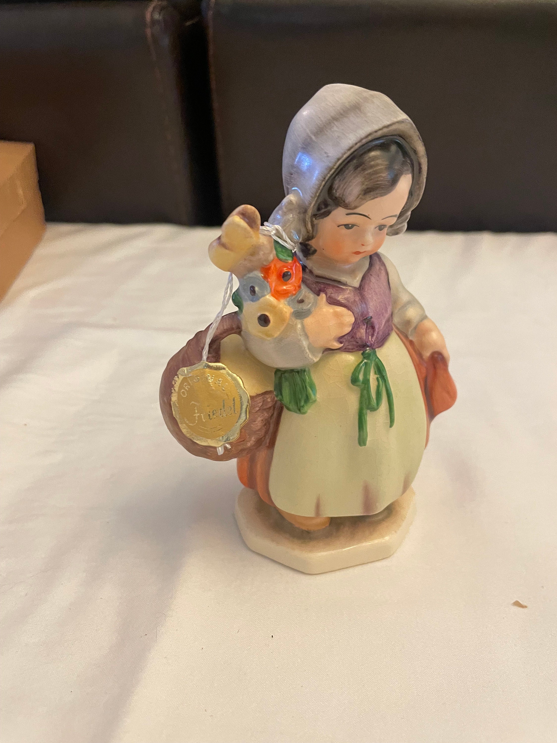 Friedel Figurine - Flower Girl/dutch Girl - Etsy