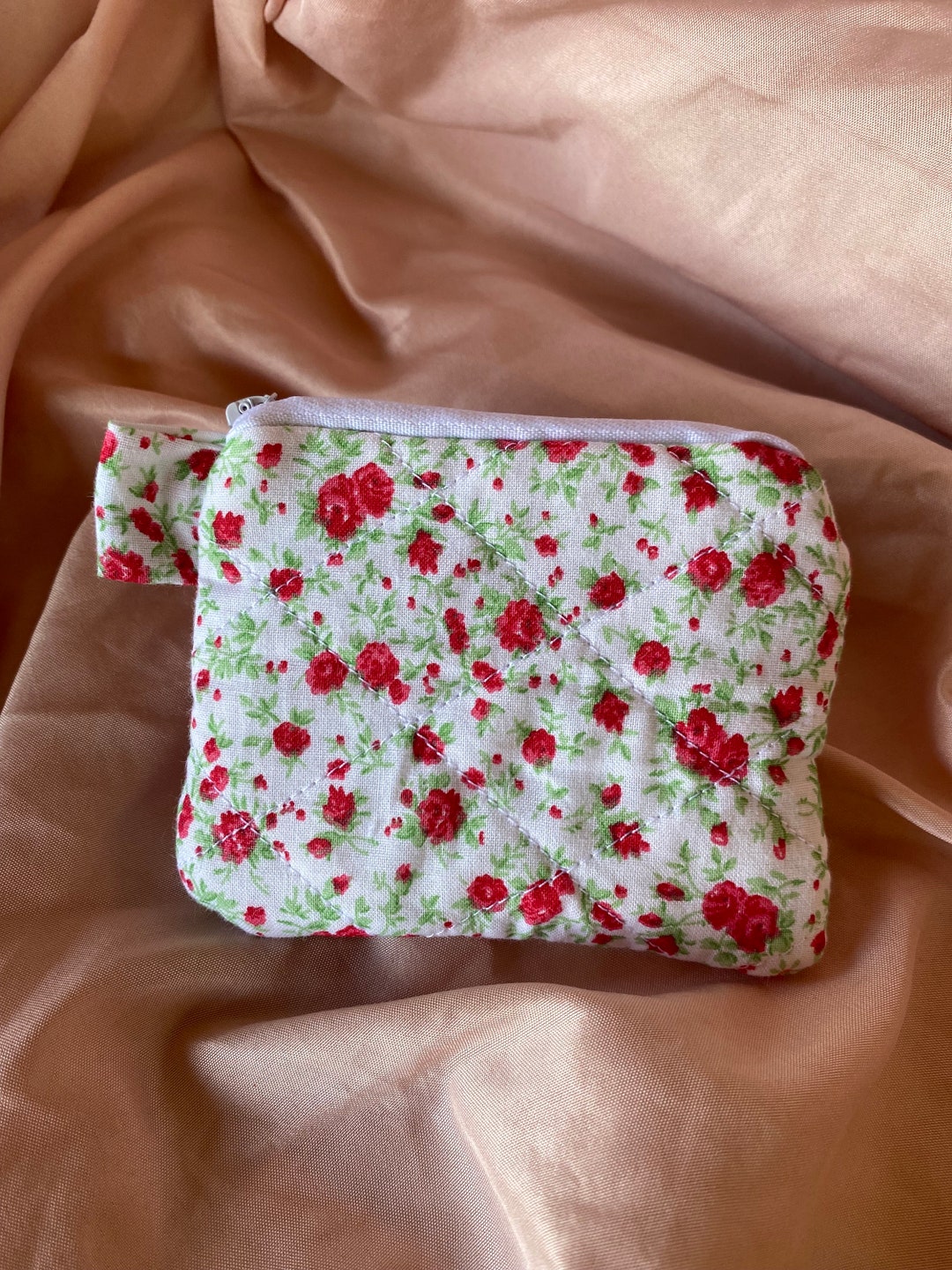 Handmade Tiny Coquette Red Flower Keychain Wallet / Airpods Case ...
