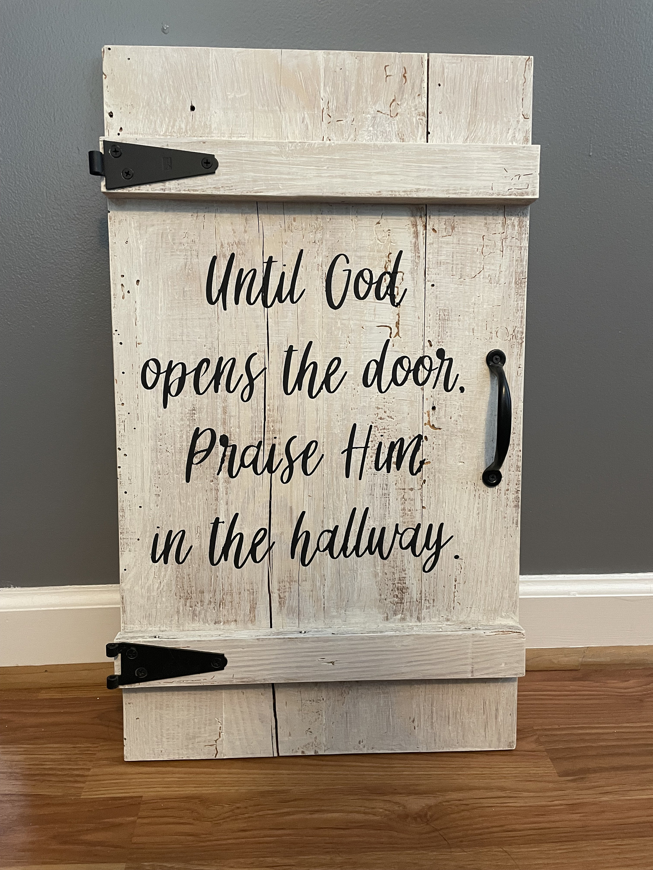 Wooden Sign Made of Reclaimed Wood With Hand-painted Inspirational ...